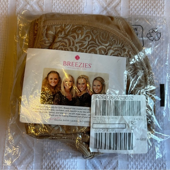 Breezies | Intimates & Sleepwear | Nwt Breezies Qvc Rose Lace Seamless ...